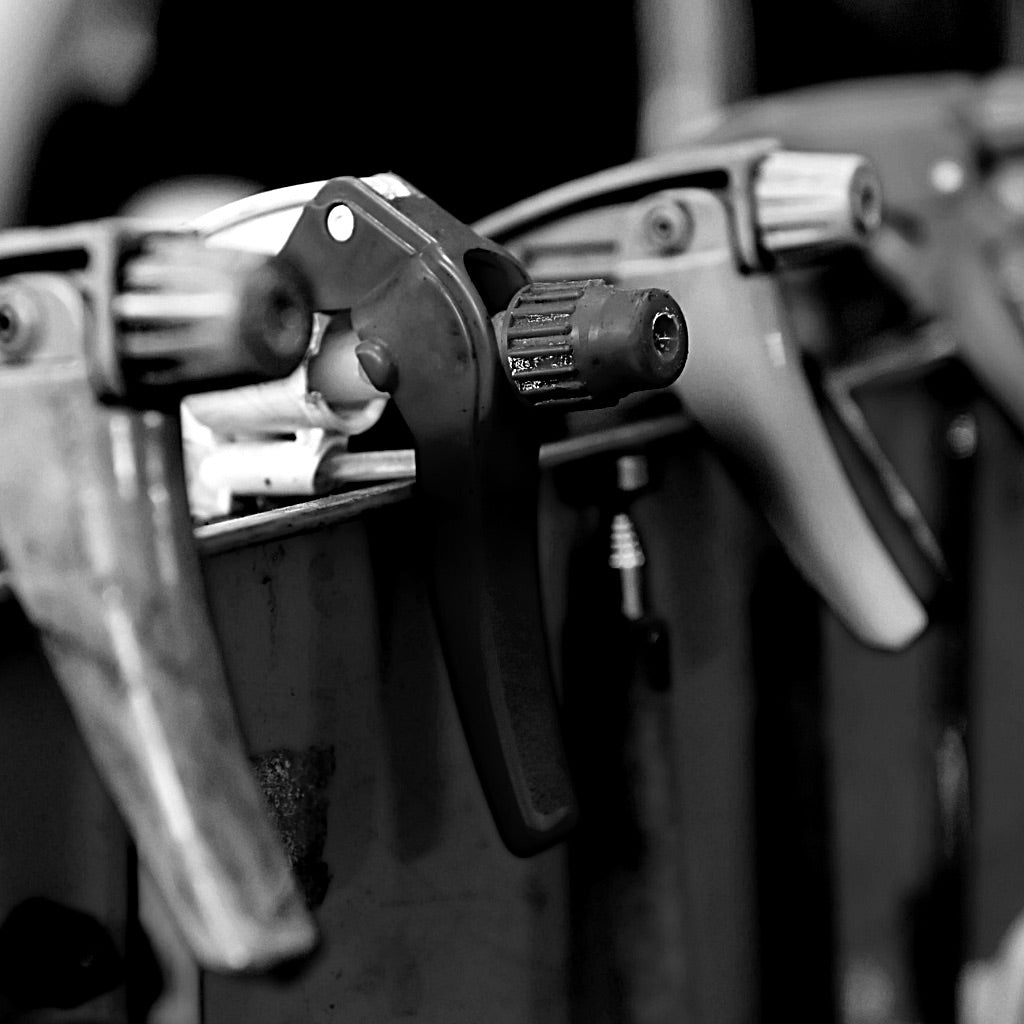 Bottles, Pumps, Sprayers & Spigots – Bloomco Automotive Detailing Suppliers